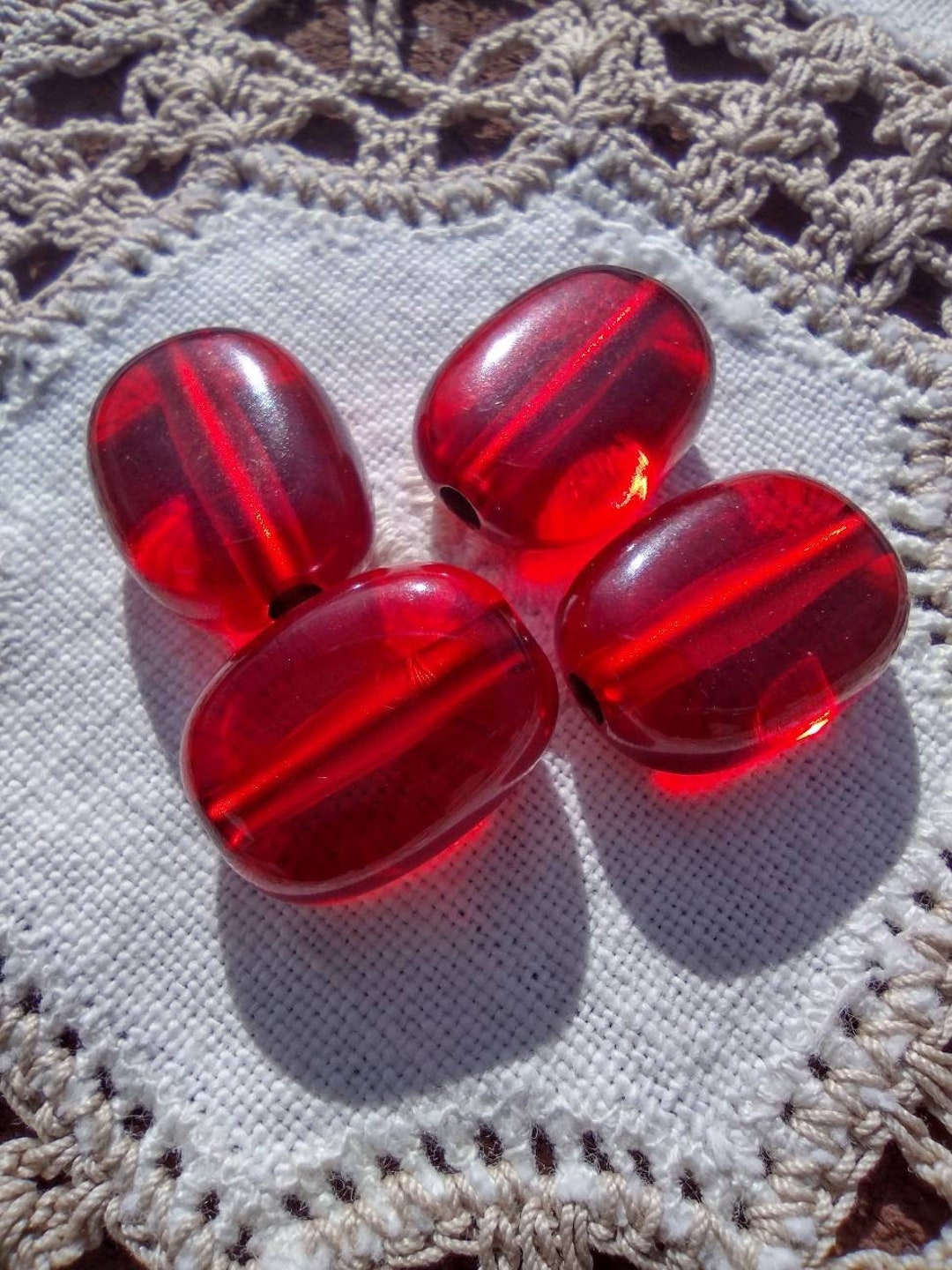 Garnet Red Golden Core Plump Ruby Stunning Ovals Vintage Lucite Beads ...