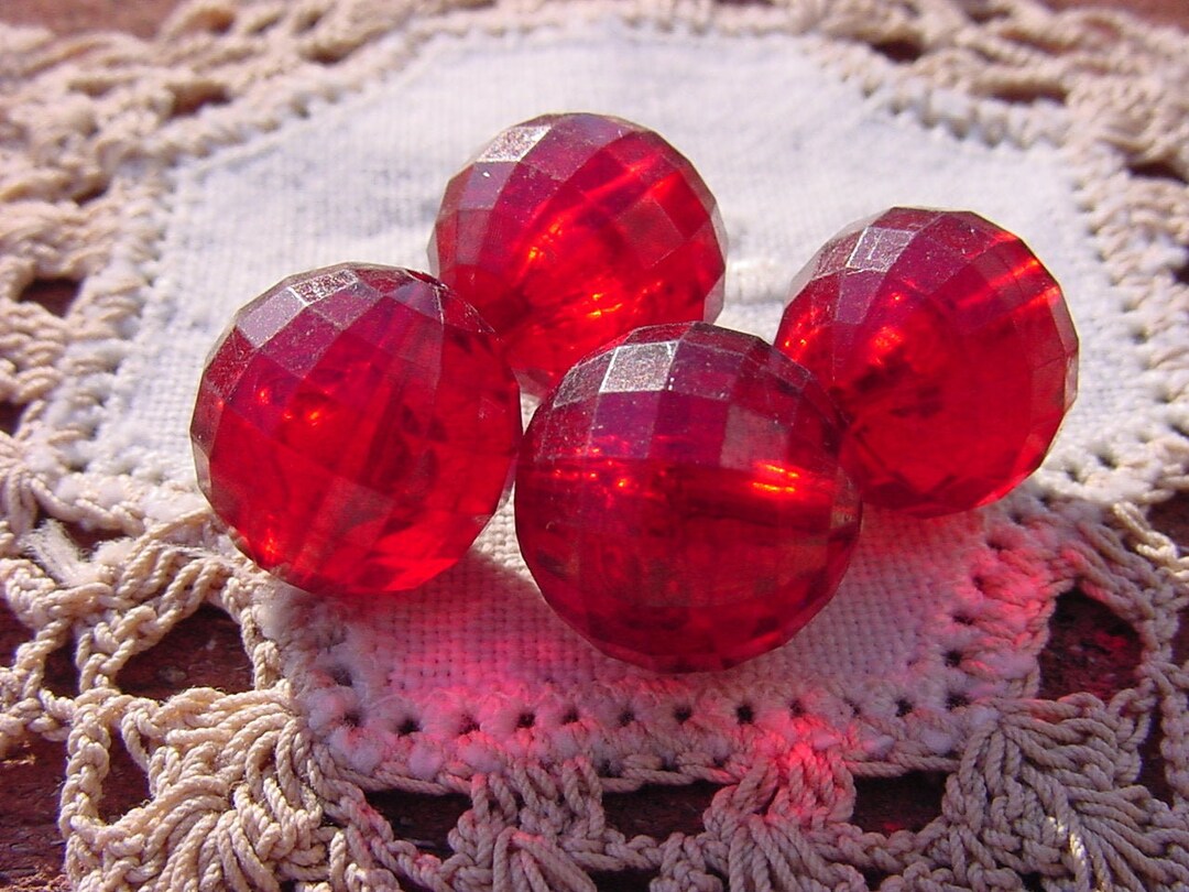 Fire Engine Red Crimson Red Garnet Red Disco Ball Facets Vintage Lucite ...