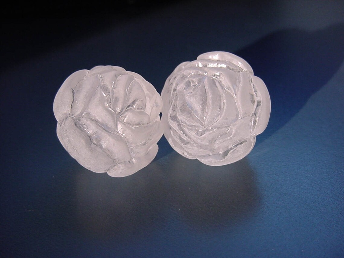 Frosted Crystalline Roses Vintage Lucite Focal Beads - Etsy