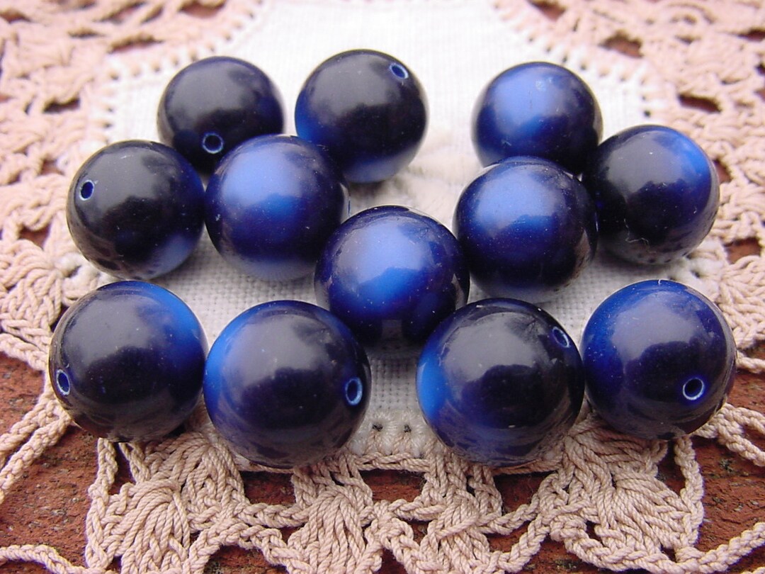 Midnight Blue Night Sky Blue Black Glowing Moonglow 12mm Vintage Lucite ...