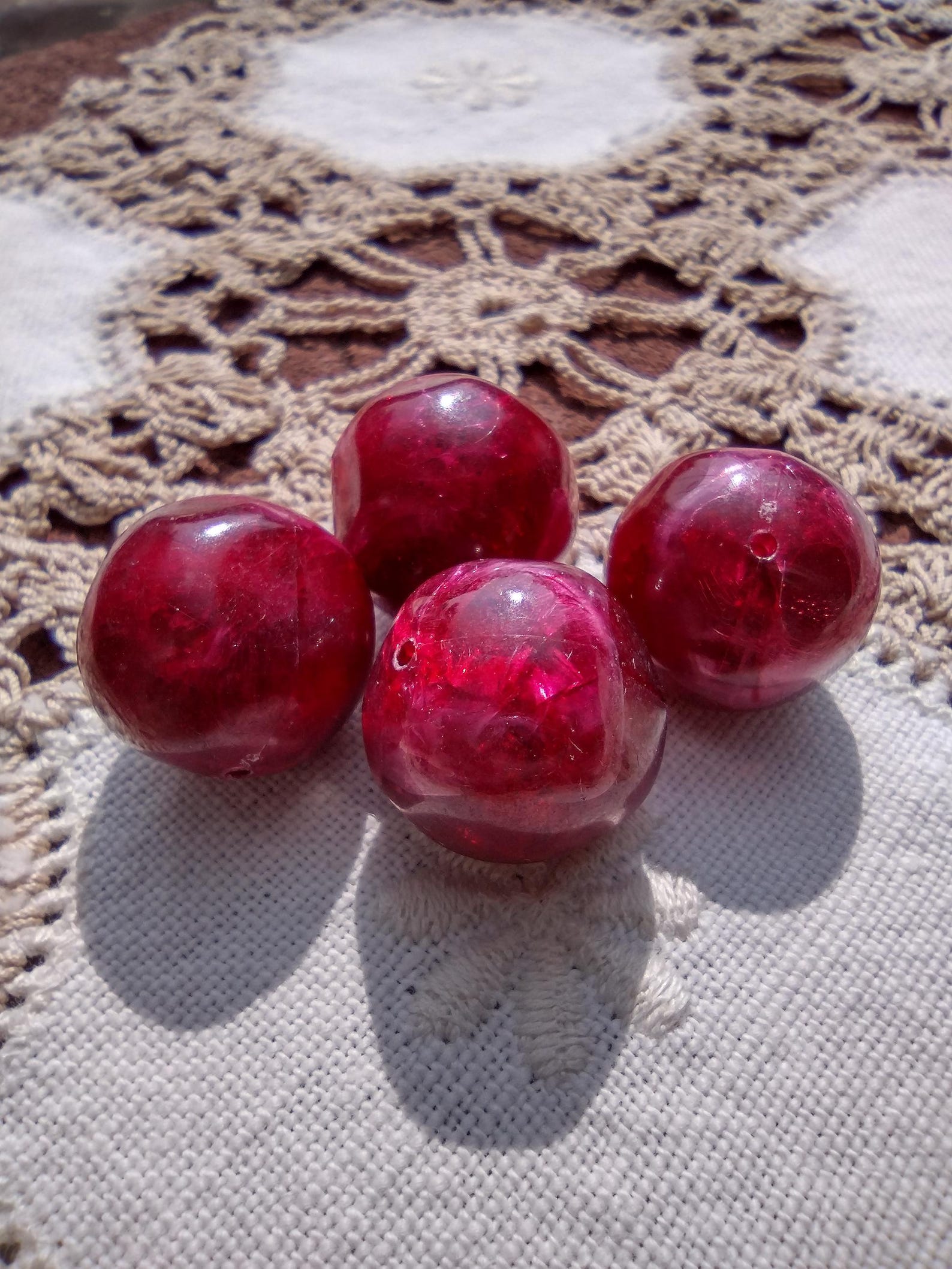 Gorgeous Deep Candy Apple Red Crimson Red Baroque Crackle Beads Vintage ...
