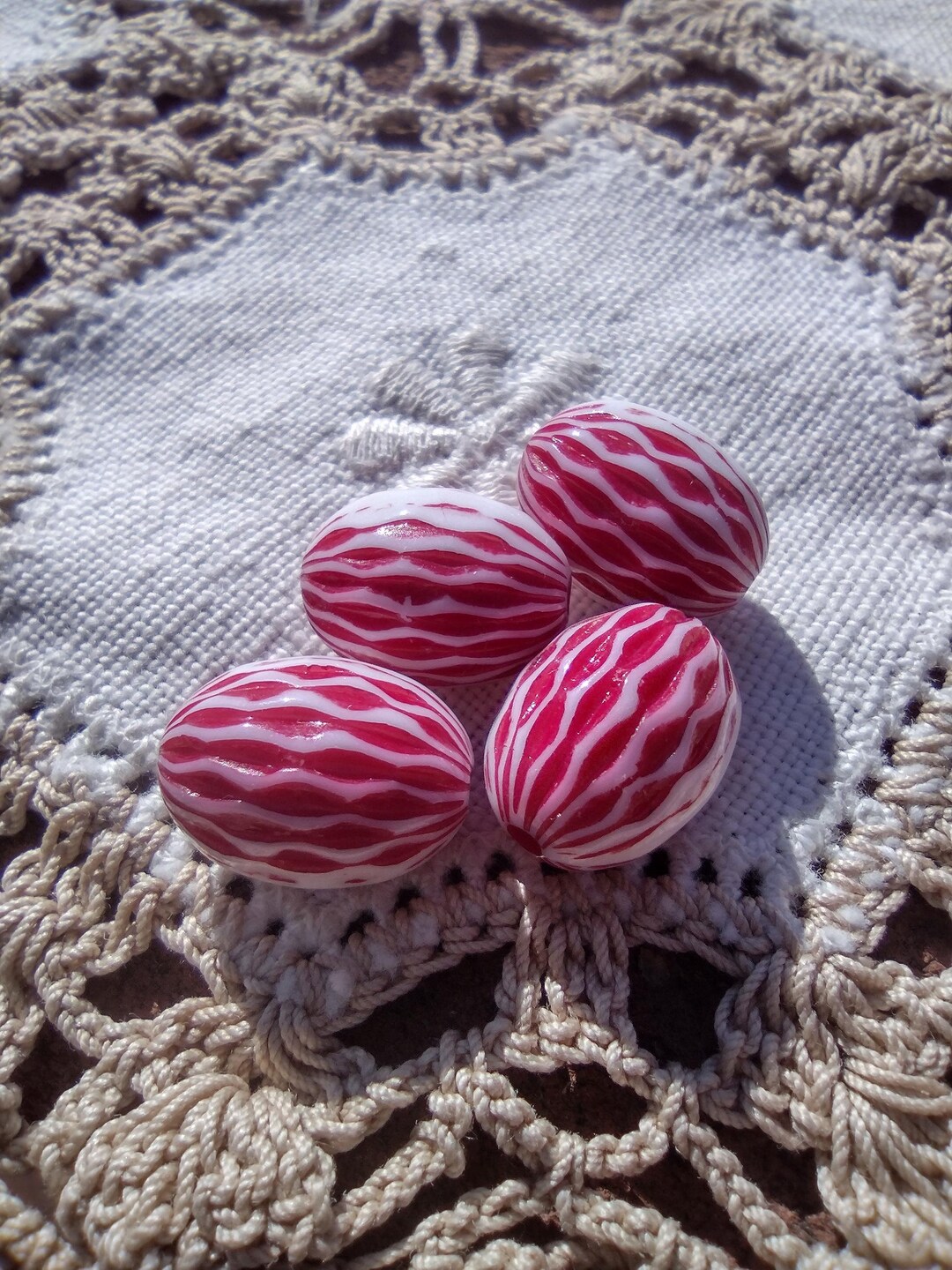Crimson True Red Alabaster White Geometric Pattern Ovals Vintage Lucite ...