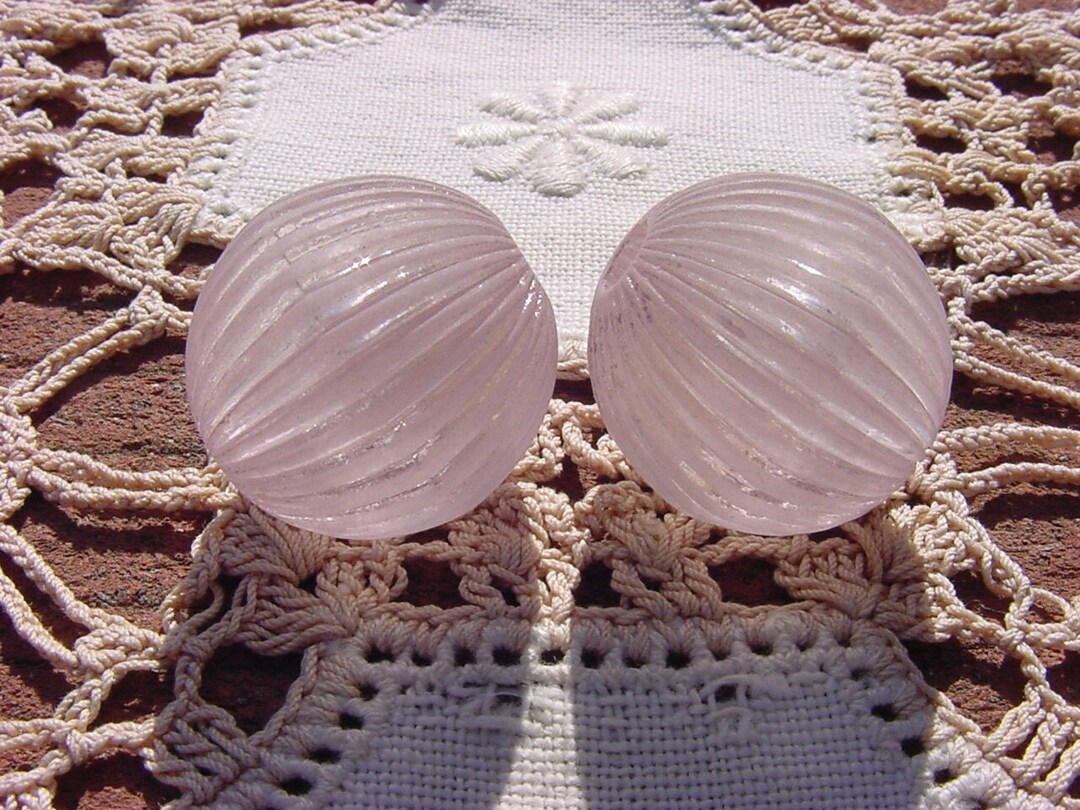 Pale Grey Purple Glow French Mauve Lilac Glow Fluted Vintage Lucite ...