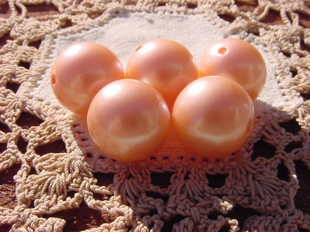 Golden Peach Pink Prettiest Peach Pearl Spheres Vintage Lucite Beads - Etsy