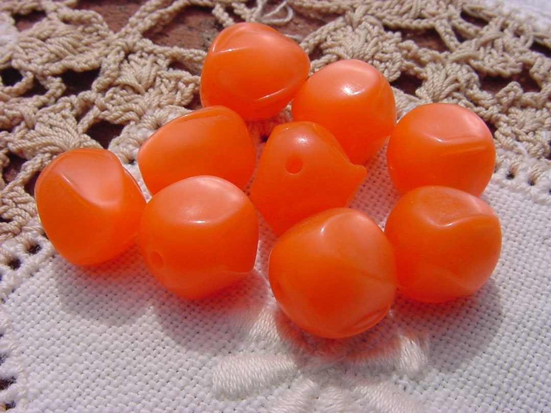 Papaya Mango Orange Pink Pods Nuggets Moonglow Twists Vintage Lucite ...