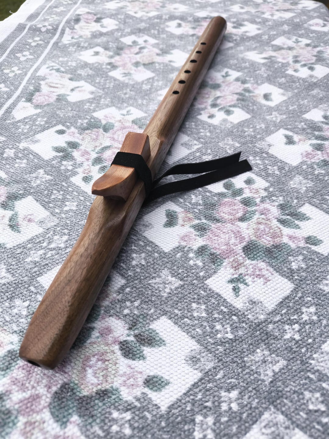 Handmade Walnut Wood Native Flute: Key of G, 440hz, Simple, Audio in ...