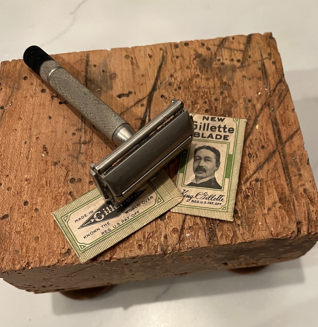 Vintage Gillette Double Edge Razor With Blade, Two Gillette Original ...