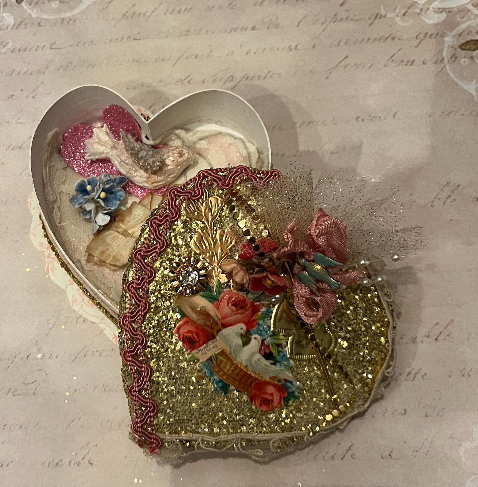 Valentine Heart Decorated Box, Victorian Doves, Gold Glitter, Lace ...