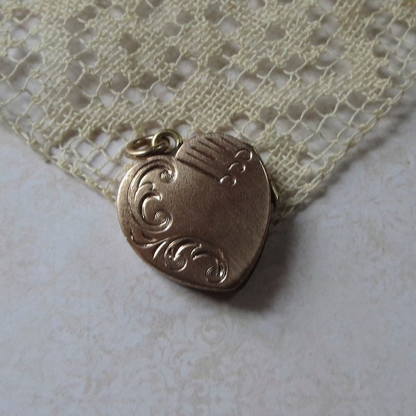 Vintage Heart Locket - Etsy