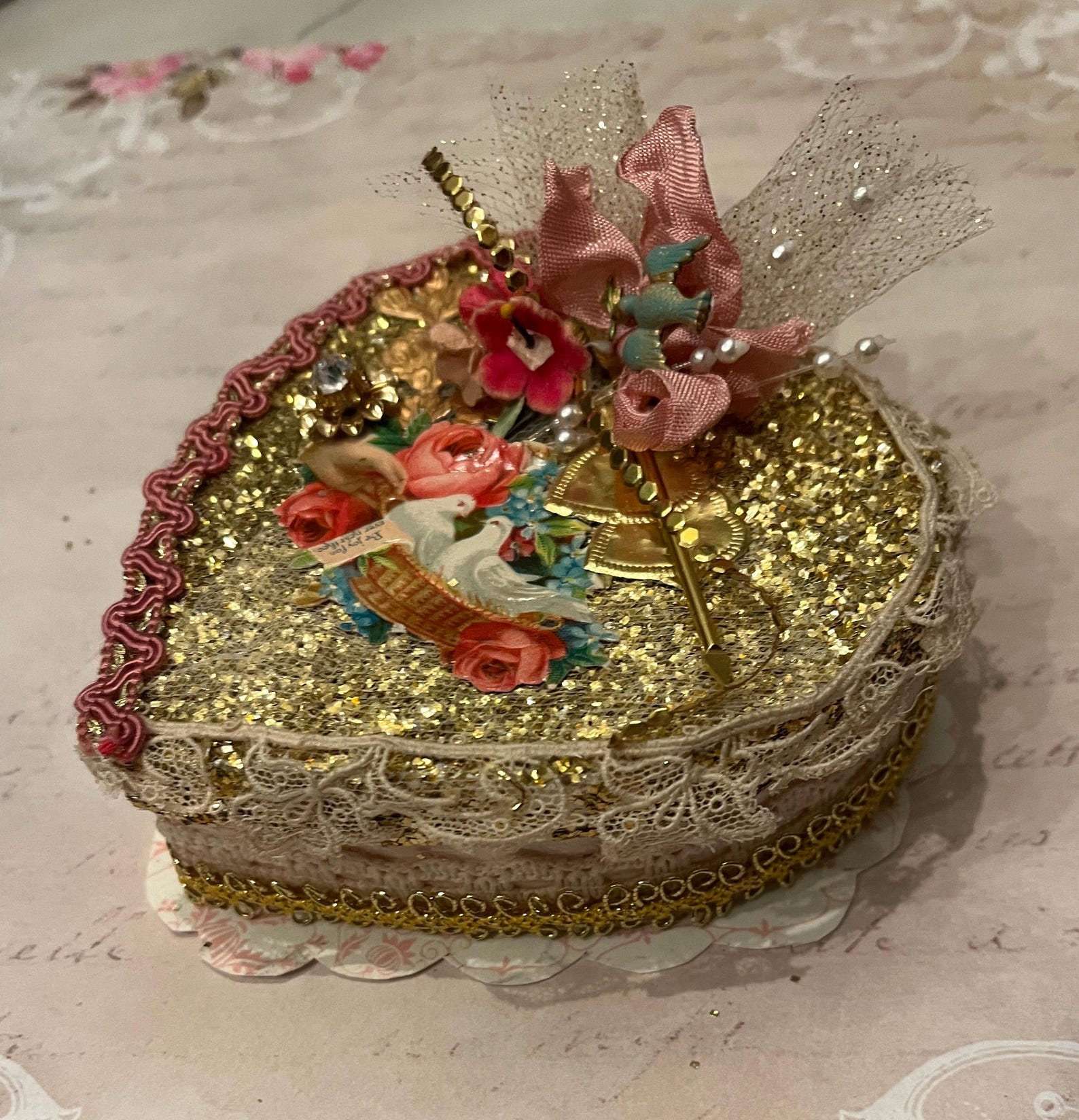 Valentine Heart Decorated Box, Victorian Doves, Gold Glitter, Lace ...