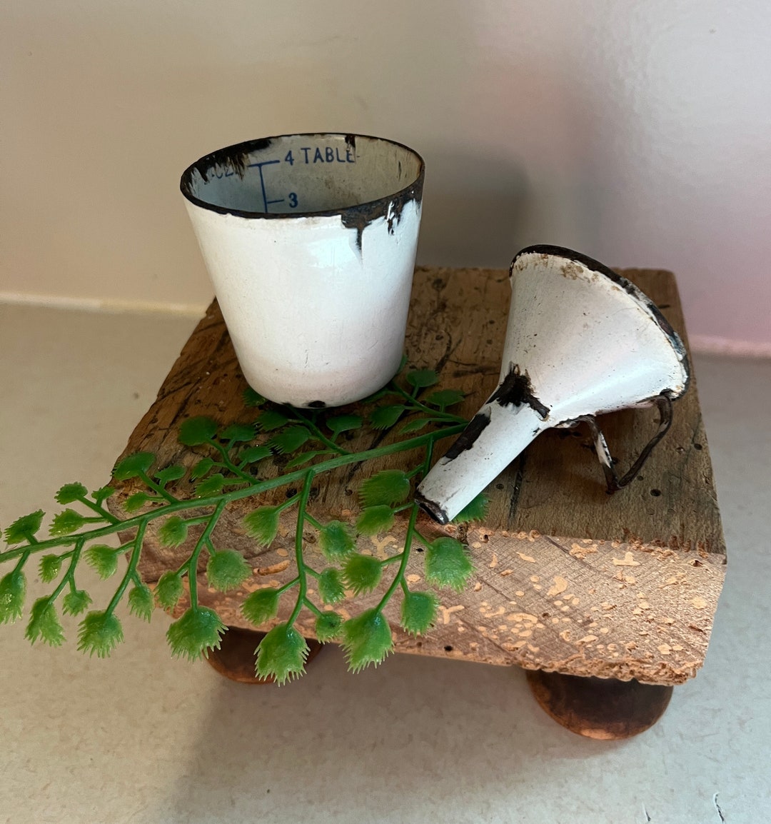 Vintage White Enamel Rustic and Chippy Tablespoon/teaspoon Measuring ...