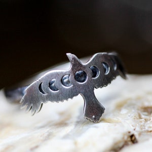 Raven Ring* Moon Phase * Solid Sterling Silver * Full Moon Floral Band ...