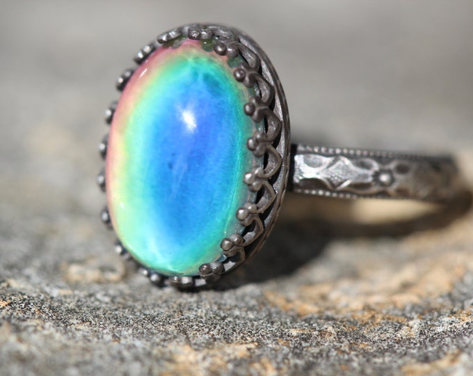 90s Crescent Moon Mood Ring - Etsy UK