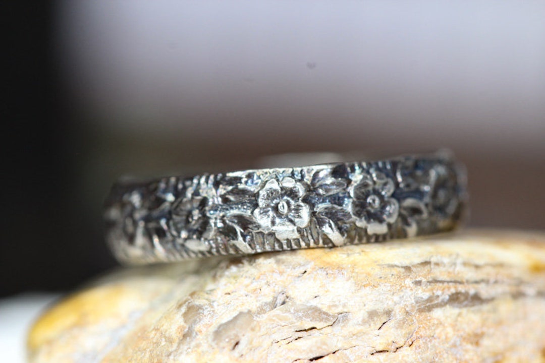Forget Me Not Ring: Sterling Silver Floral Band - Etsy