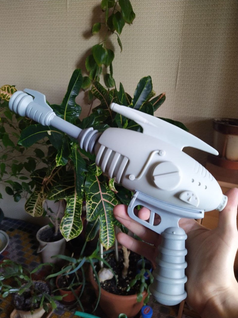 Alien Blaster, Fallout Cosplay, Firelance Blaster. Prop - Etsy