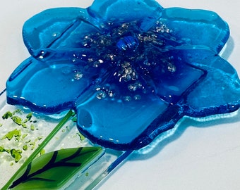 Fused Glass Plant Stakes and Garden Stakes (pale Blue Flower) - Etsy