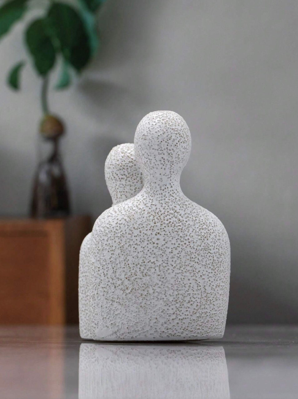 Decorative Family Sculpture Set of 4: Parent and 2 Children Figurines ...