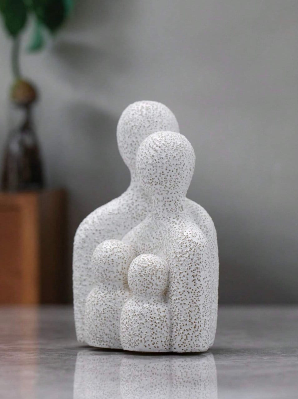 Decorative Family Sculpture Set of 4: Parent and 2 Children Figurines ...