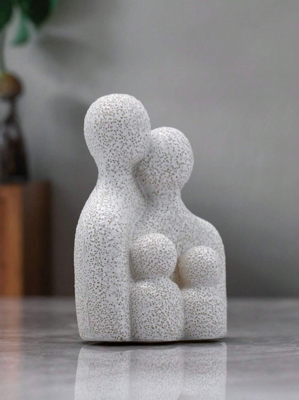 Decorative Family Sculpture Set of 4: Parent and 2 Children Figurines ...