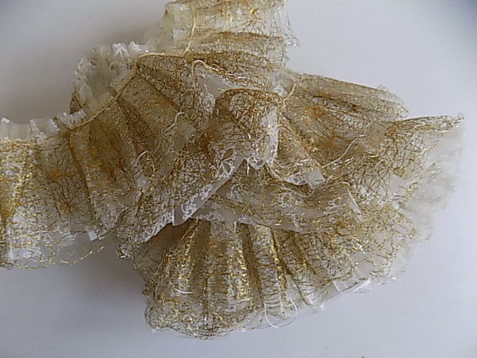 Vintage Plastic and Gold Mesh Trim Craft Repurpose - Etsy