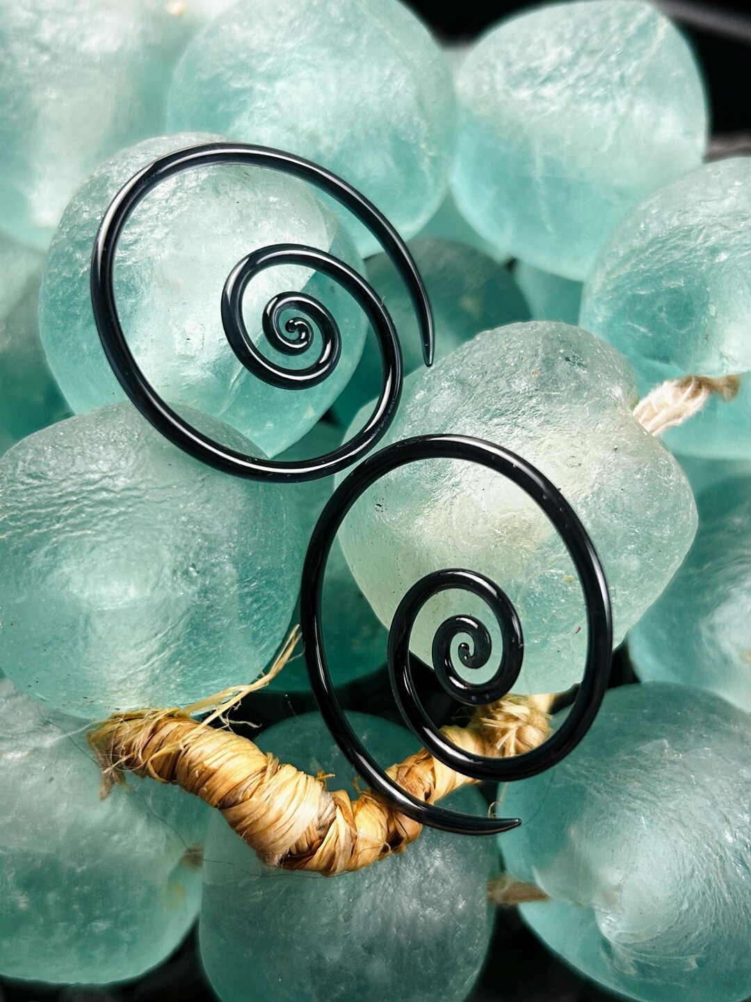 14G Squid Ink Spirals Gauged Glass Body Jewelry for Stretched Piercings ...