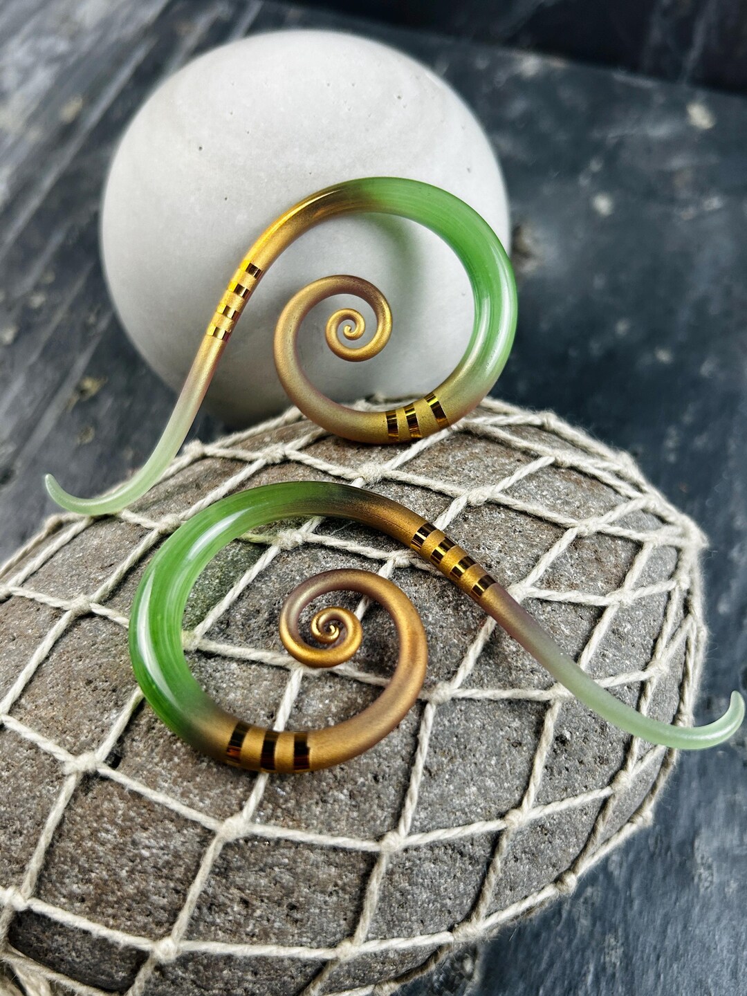 2G |22K Gold Textured Emerald | Spiral Snakes - Gauged Glass Body ...