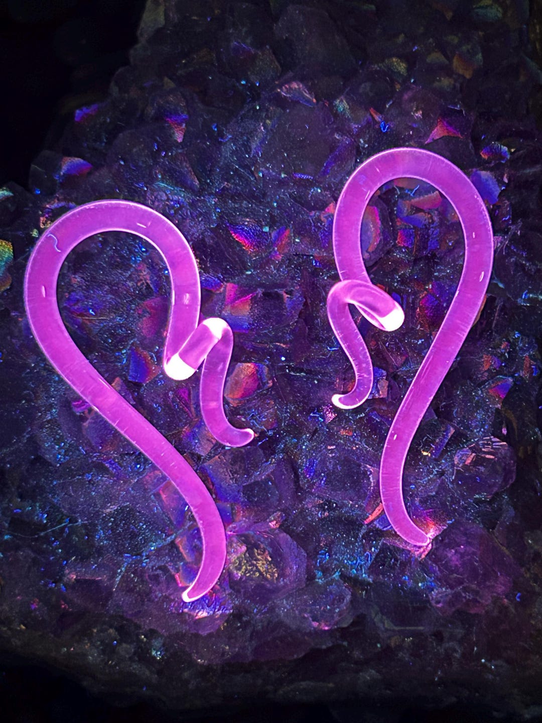 10G|UV Clear Pink| Mini Coiled Snakes[glows Bright Pink Under ...