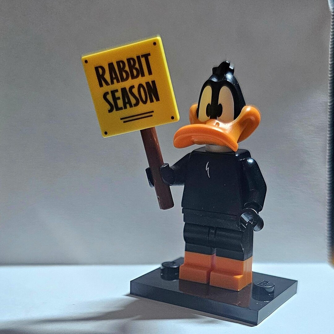 LEGO Minifigure Looney Tunes - Daffy Duck - Etsy
