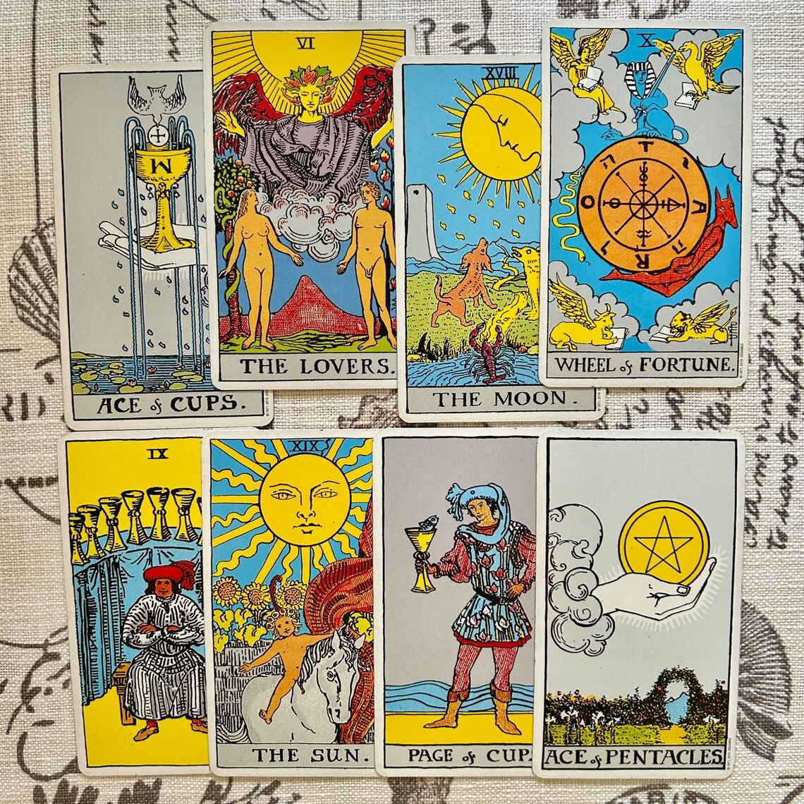 8 Future Psychic Predictions, Tarot Cards Reading, Future Psychic ...