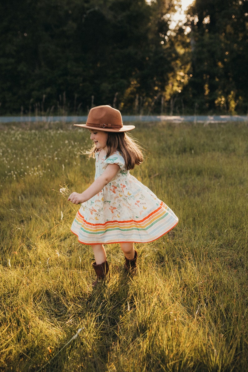 Easy Girls Twirl Dress Pattern - Full Twirly Tiers - Puff Sleeves - 2 ...