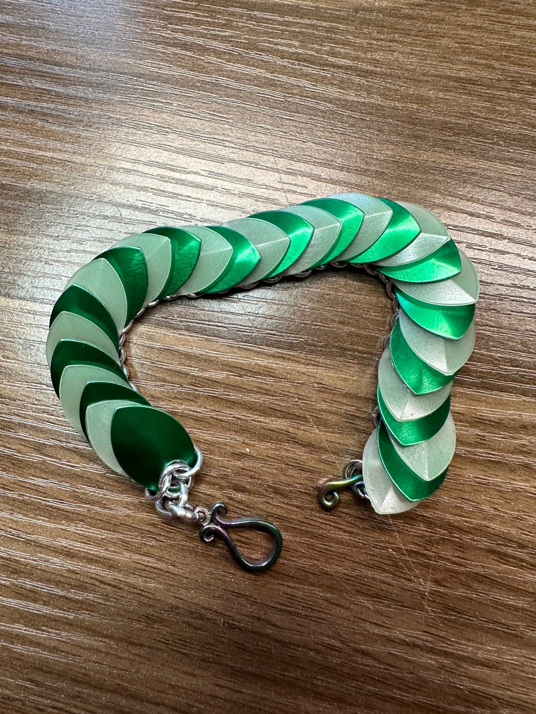 8 Green/glow in the Dark Dragon Scale Aluminum Scalemail Chainmaille ...