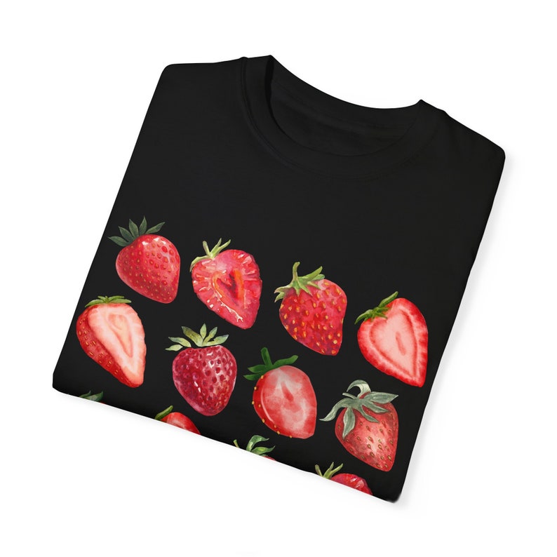 Strawberries Shirt Strawberry Garden Shirt Vintage Fruit Graphic Tee ...