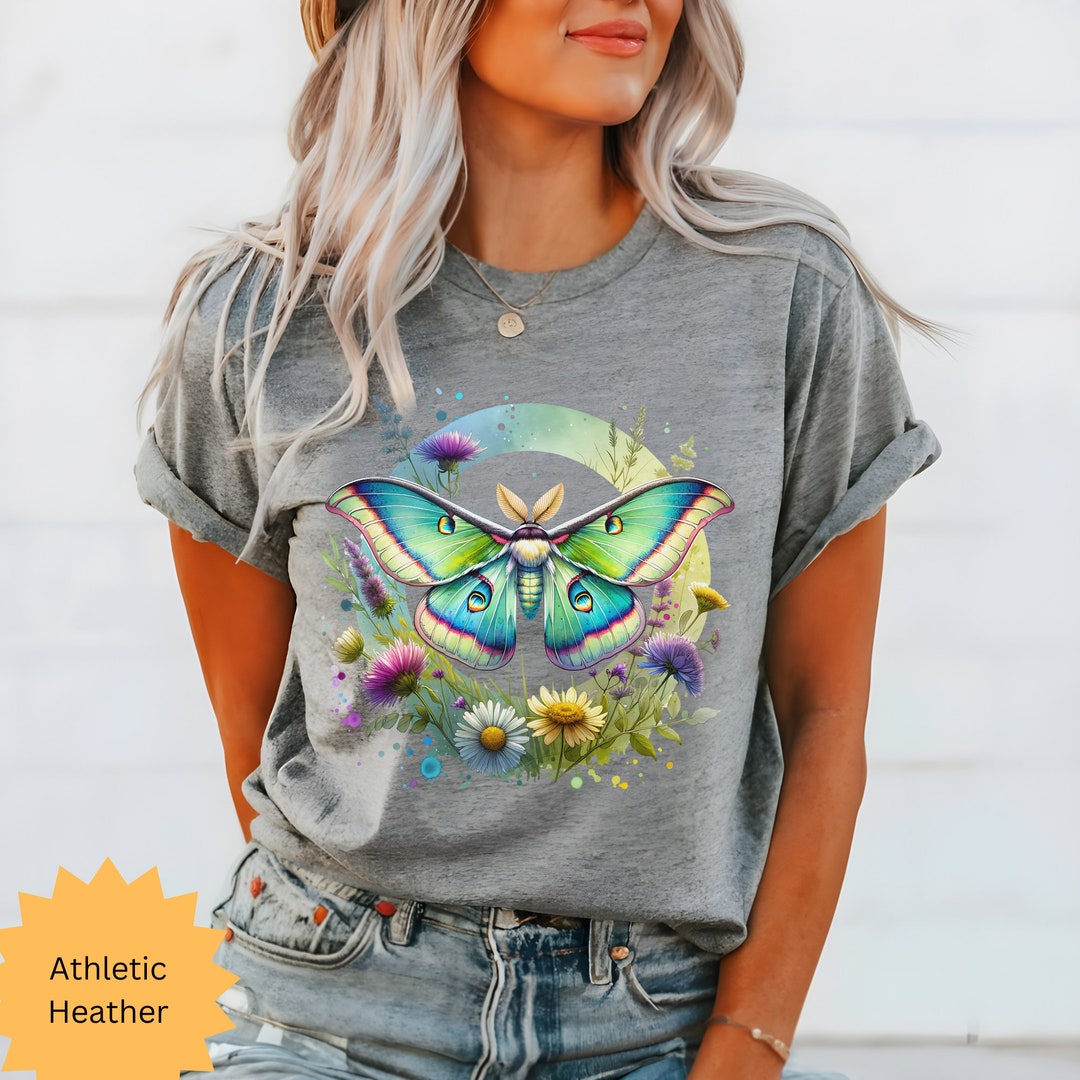 Luna Moth T-shirt, Soft Unisex Crewneck Moth Shirt, Cottagecore Style ...