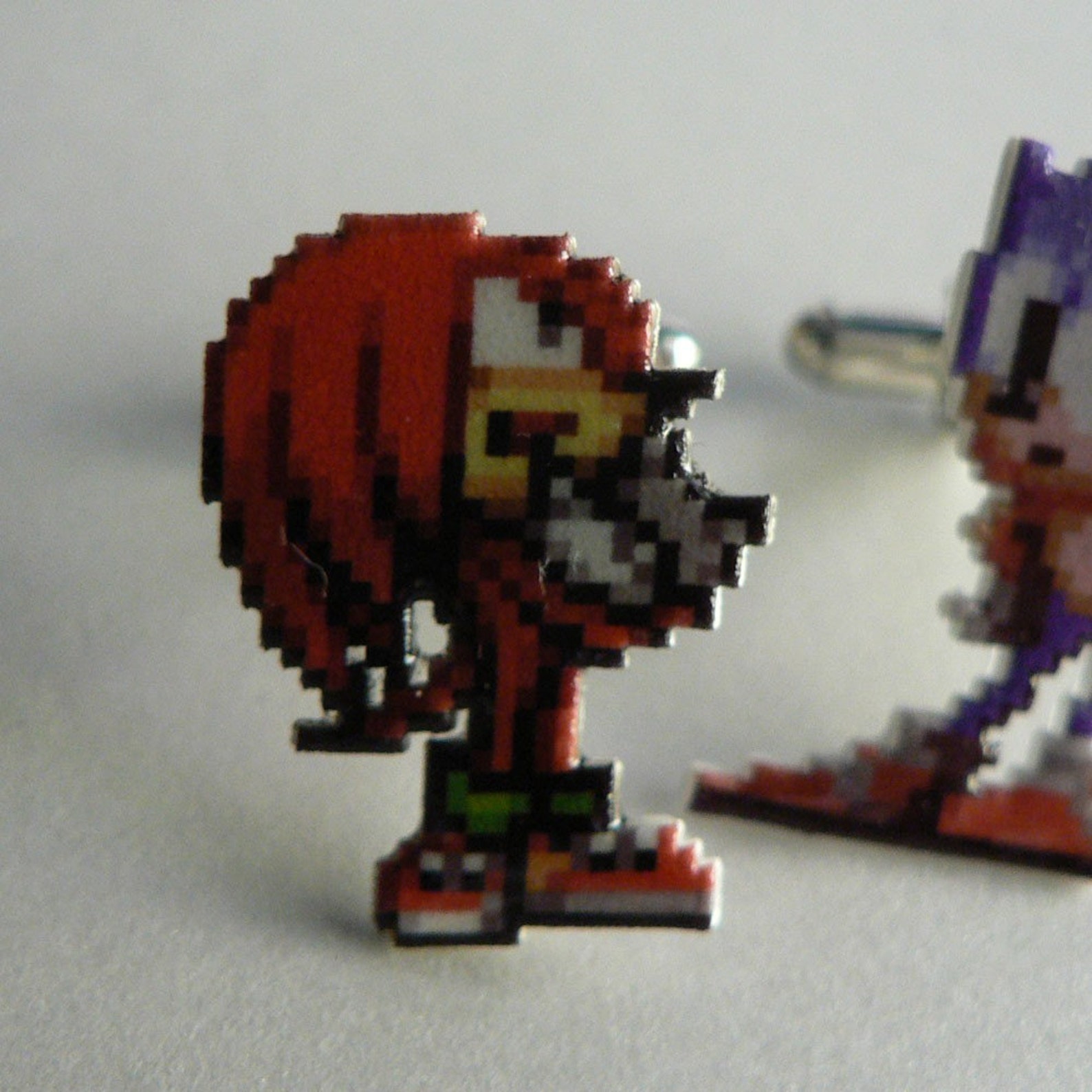 Buddies - Sonic the Hedgehog and Knuckles Cufflinks - Etsy