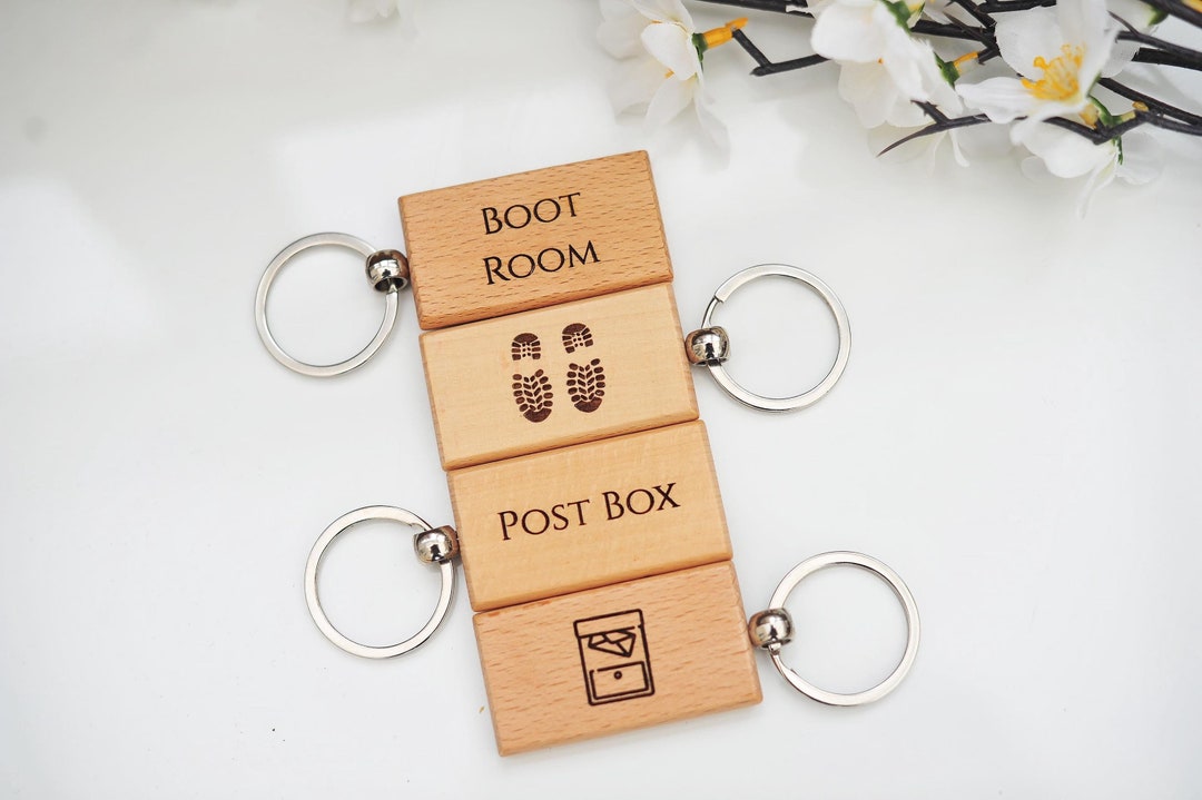 House Key Tags, House Key Fobs, Labelled House Keyrings, Wooden House ...