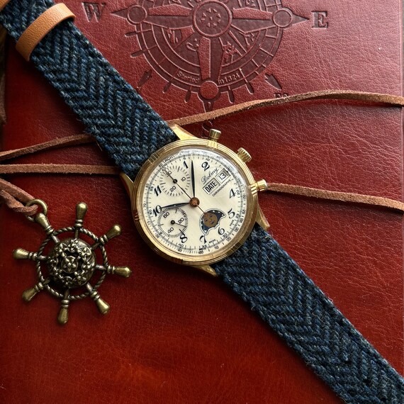 1970s, "DOLMY LUNAR CHRONOGRAPHE". Mechanical vintage… - Gem