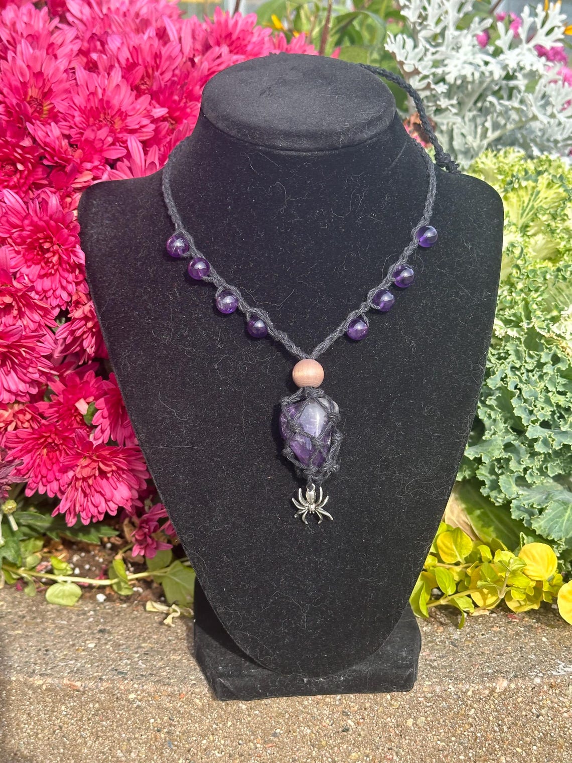Amethyst Spider Pendent Crystal Holder Macrame Necklace Hemp Cord ...