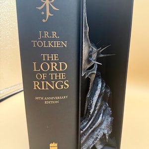 Sauron/the Witch King of Angmar Book Nooks – the Dark Lord’s Presence ...