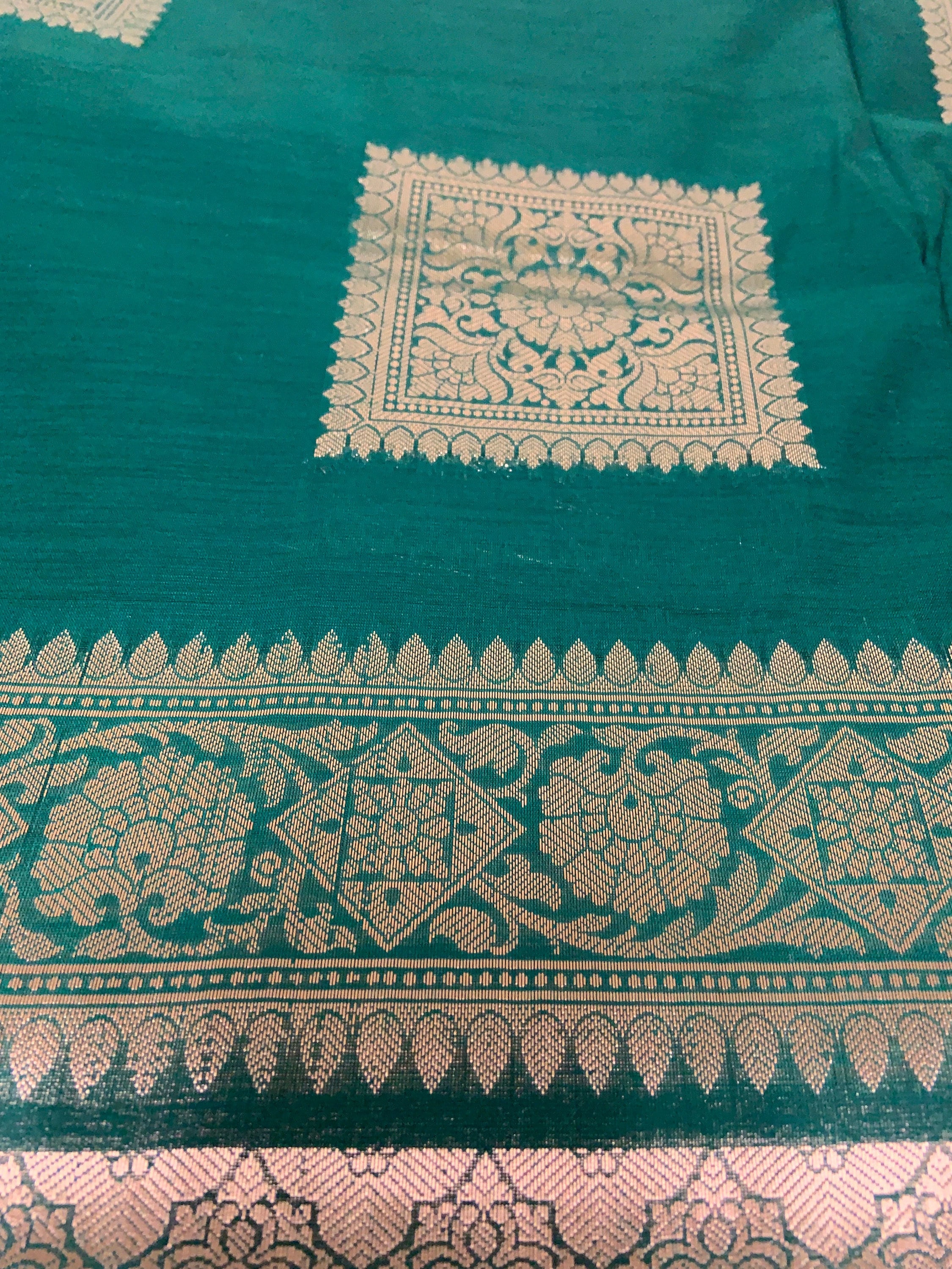 Box Jute Fancy Silk Saree Box Design With Running Blouse Piece for ...