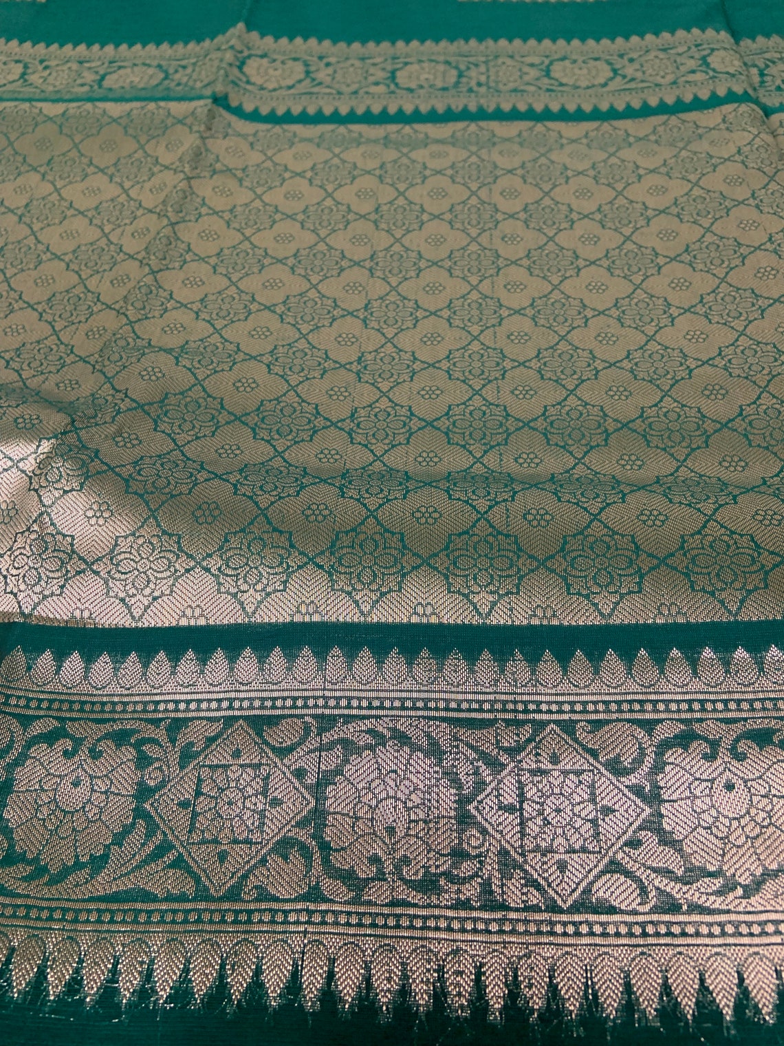 Box Jute Fancy Silk Saree Box Design With Running Blouse Piece for ...