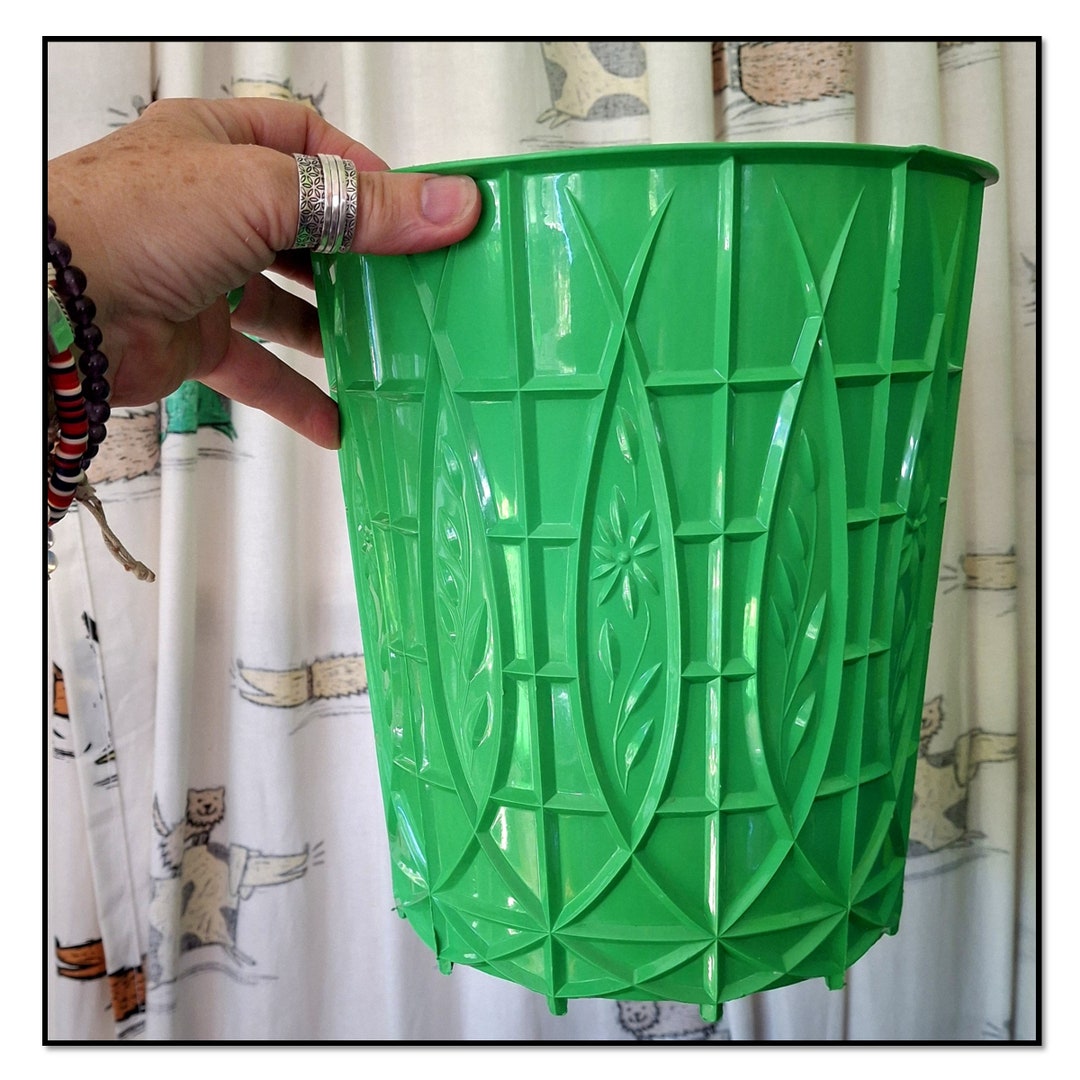 Vintage Bright Green Plastic Waste Basket or Trash Garbage Can With ...