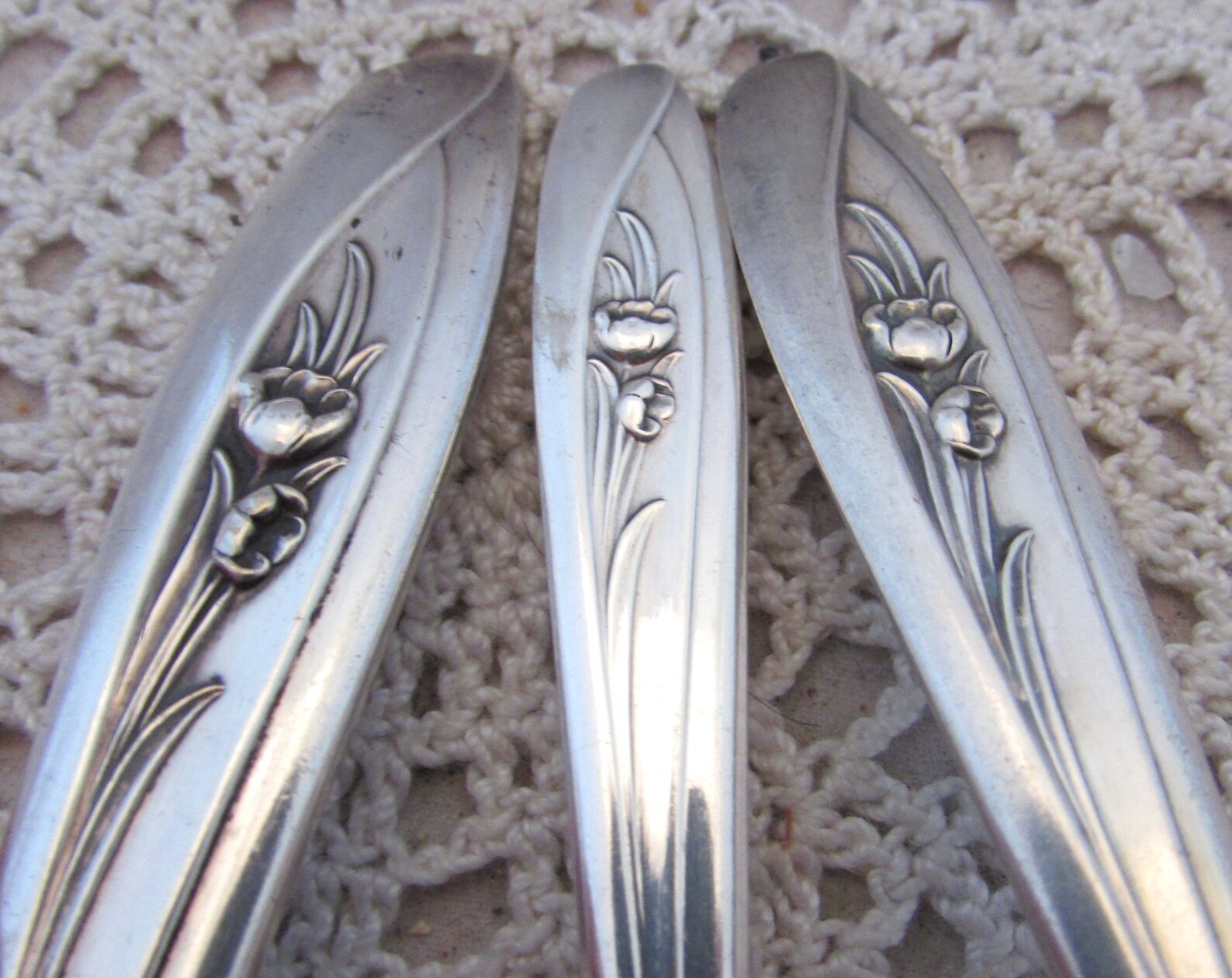TWO Vintage Silver Plated Silver Tulip Pattern Serving - Etsy