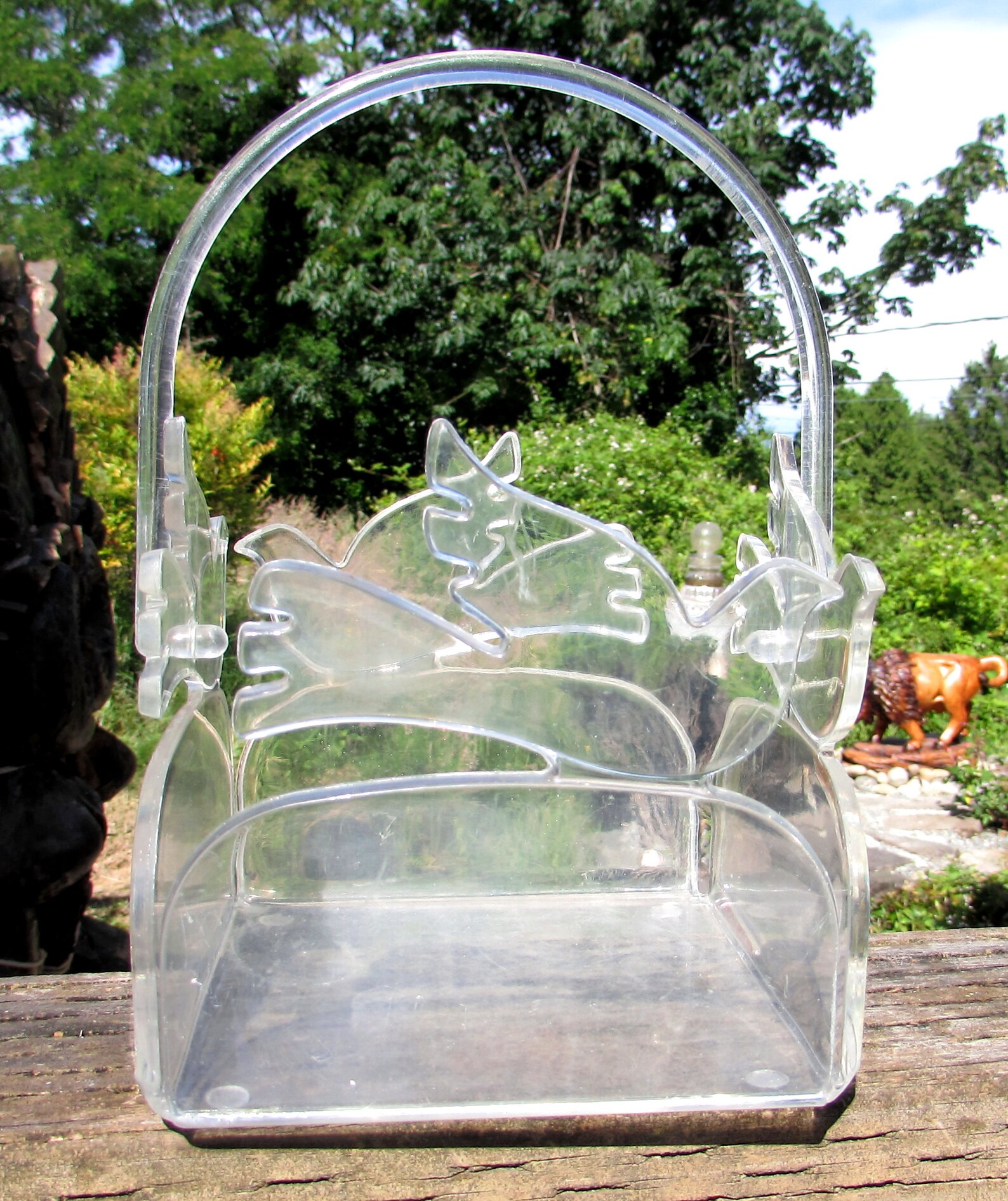 Vintage Clear Plastic Basket With 4 Doves and Handle Holder | Etsy