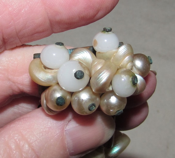 Antique Dangly Mini Shells with Long Glass Bugle Bead… - Gem