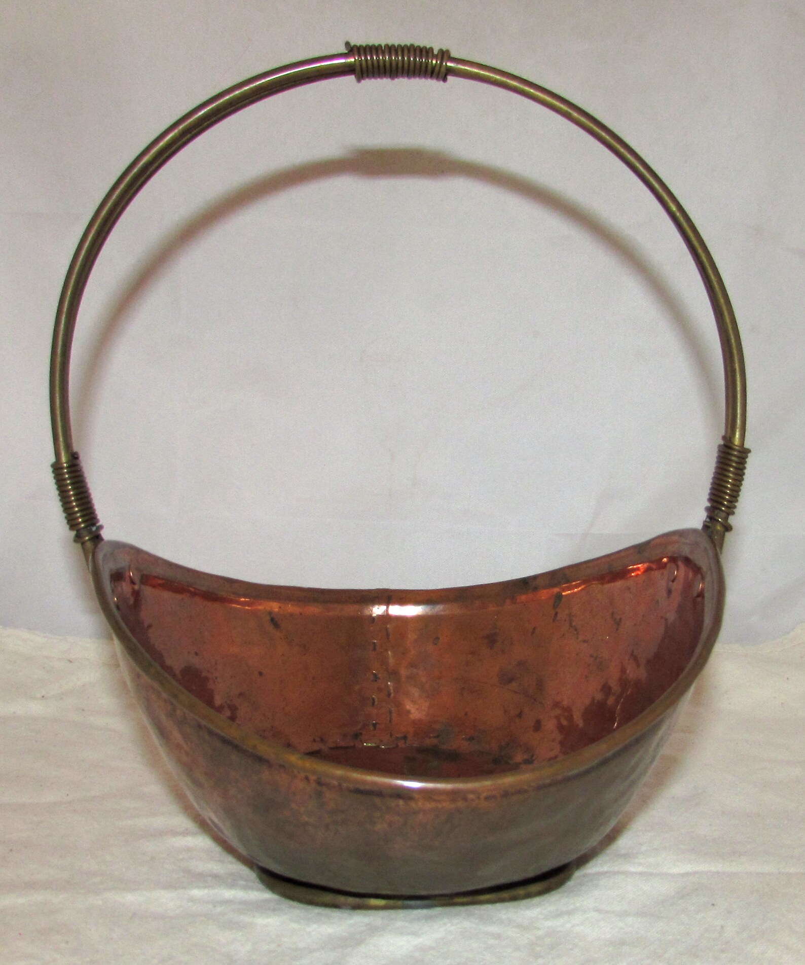 Vintage Hammered Copper Basket With Brass Handle & Accents - Etsy
