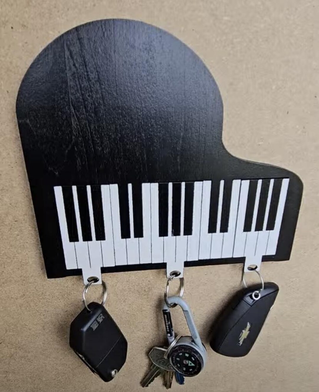 Piano Key Hanger: Wooden Entryway Organizer With Keychain Charms! - Etsy