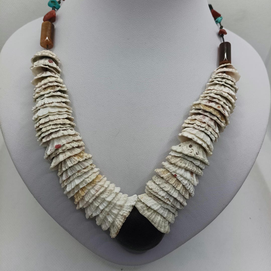 Vintage Hawaiian Shell Kukui Nut Massive Hand Made Necklace Boho Women ...