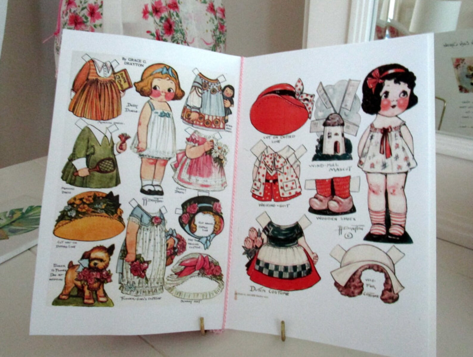 Wanda the Witch Paper Doll Hanky Card - Etsy