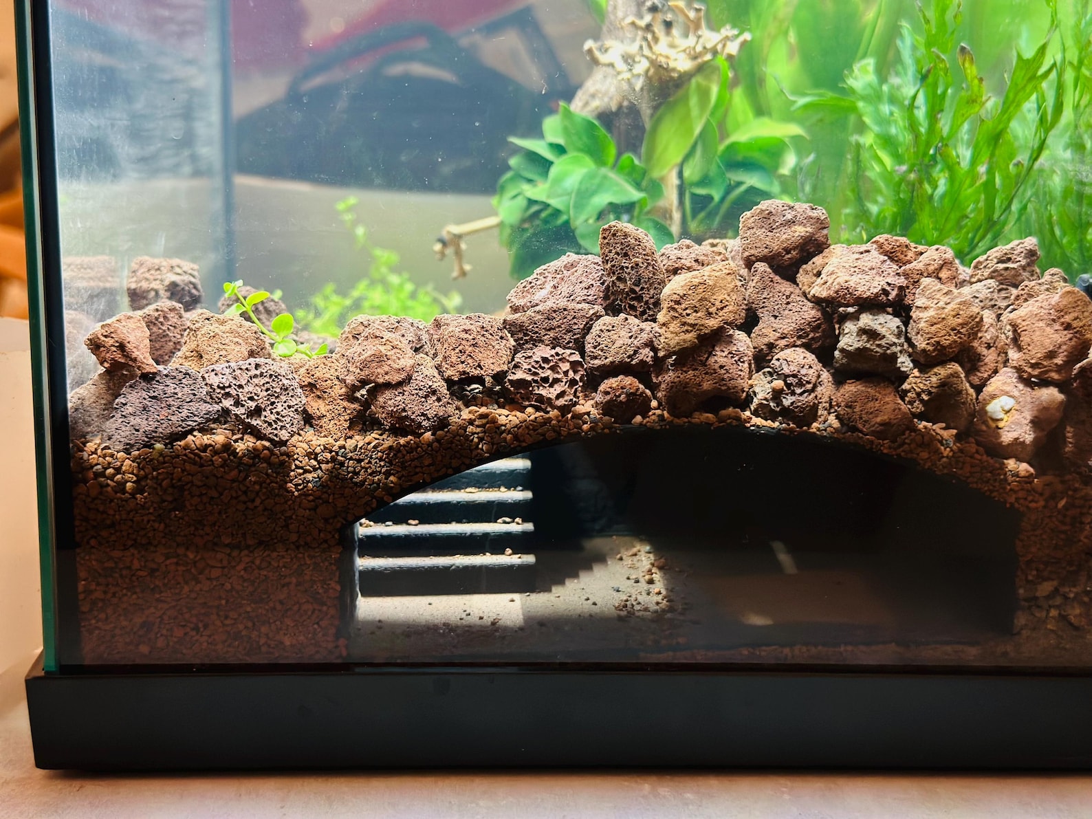 Fish Tank Tunnel With Stairs, Aquarium Hideout for Betta/shrimp/cory ...