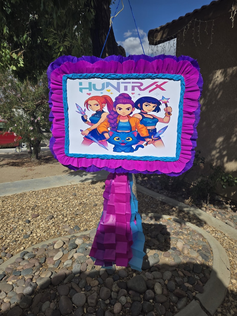 Kpop Demon Hunter, Rumi, Mira, and Zoey Pinata, Decoration, 18.5"x5"x13 ...